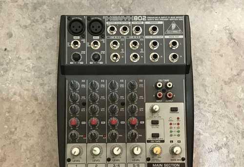 Аудиомикшер Behringer xenyx 802