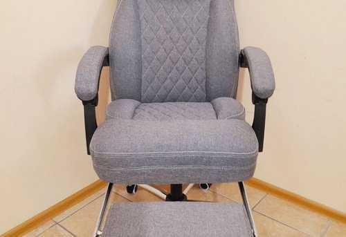 Кресло руководителя, офисное с подставкой для ног