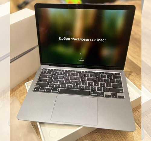 Macbook air 13 m1 14 циклов как новый