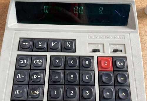 Калькулятор/счетная машинка