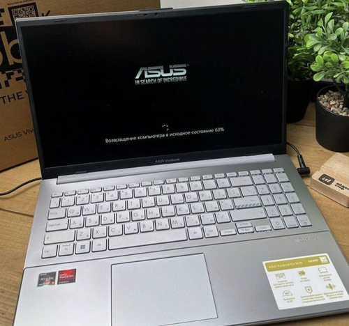 Ноутбук asus