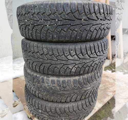 Nokian Tyres Hakkapeliitta 5 SUV 225/65 R18 107T