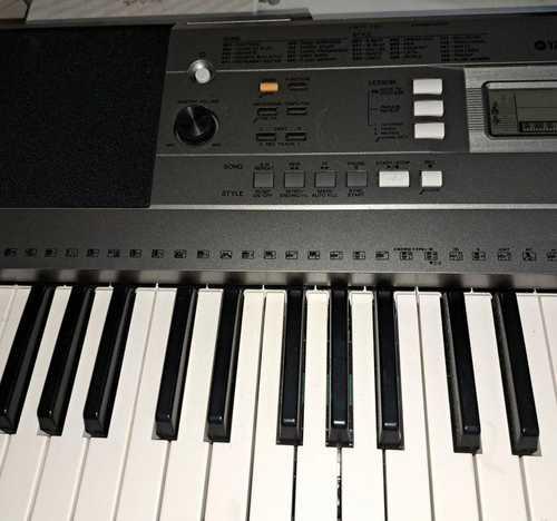 Синтезатор yamaha psr e353