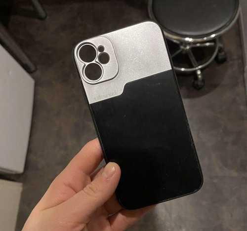 Чехол на iPhone 11