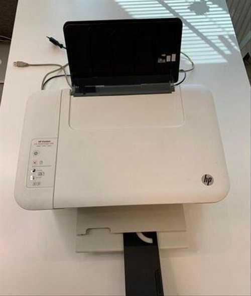 Принтер HP Deskjet ink Advantage 1515 мфу