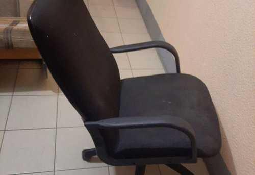Стул кресло на колесиках для компьютера