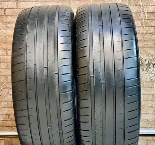 Michelin Pilot Sport 4 225/55 R17