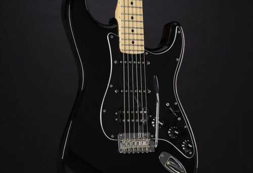 Fender Limited Player Stratocaster HSS MN Black