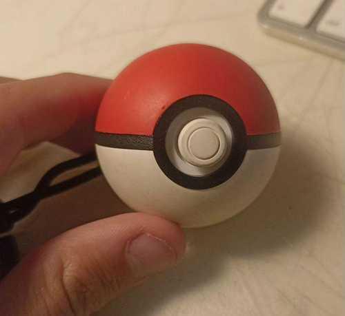 Pokeball plus