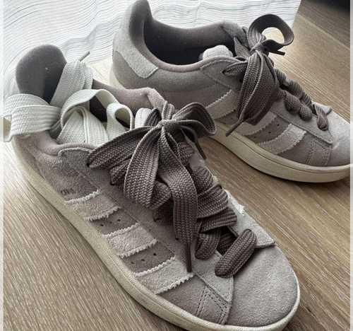 Кроссовки adidas campus 00s бежевые