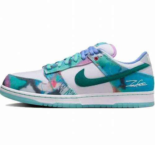 Futura Laboratories X Nike SB Dunk Low (43)