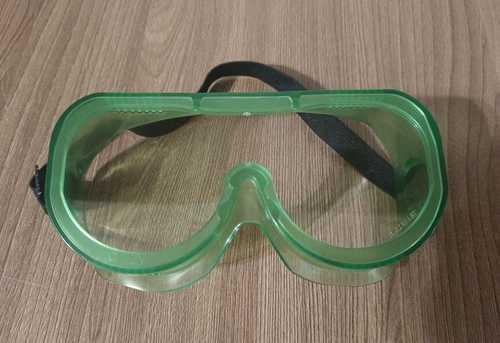 Горнолыжные очки (защитные)