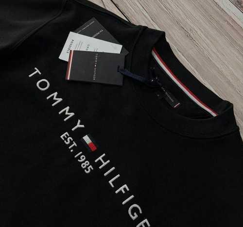 Свитшот Tommy Hilfiger 1985 черный мужской