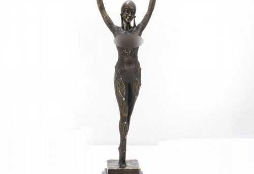 Скульптура "Танец", автор модели Деметер Чипарус