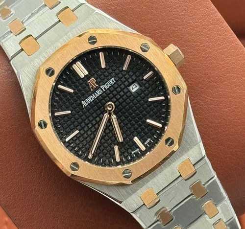 Часы Audemars Piguet золотые 33мм