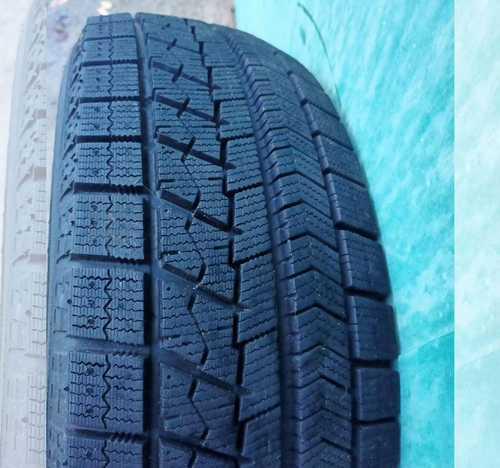 Bridgestone Blizzak VRX 185/65 R14 M