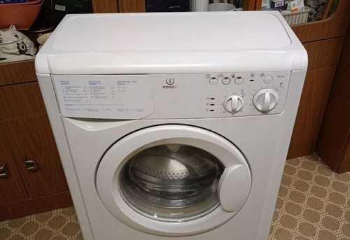 Узкая стиральная машина Indesit, 33 см
