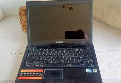 14" Samsung NP-R425, 250 ГБ, Athlon II M320, RAM 3 ГБ, ATI Mobility Radeon HD 5145 0.5 ГБ