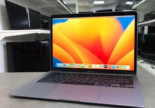 Macbook 13.3 M1/8GB/256 GB SSD