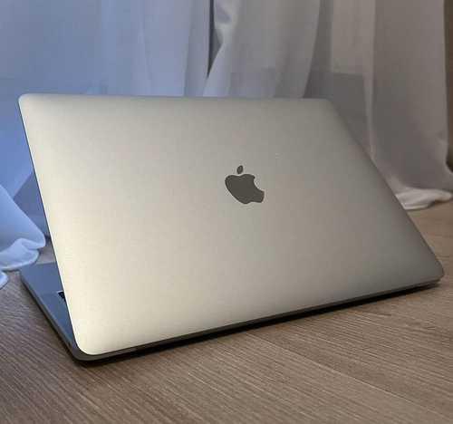 Apple macbook pro 13 2019 touchbar