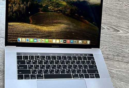 MacBook Pro 15 (2018), 256 ГБ, Core i7, 2.2 ГГц, RAM 16 ГБ, Radeon Pro 555X 4 ГБ