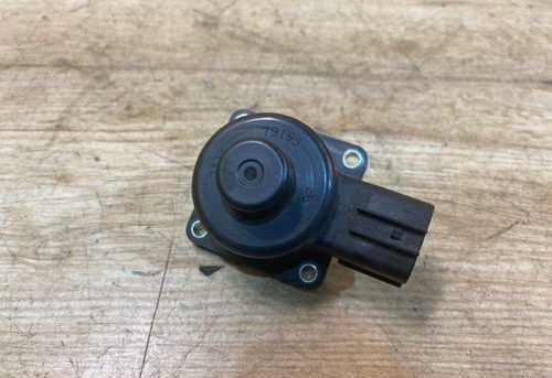 Клапан EGR Nissan X-Trail T31 2.0 2007-2014