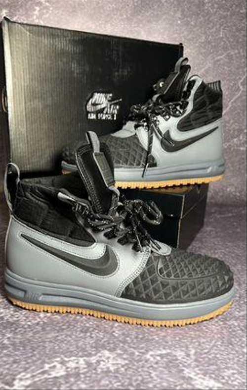 Кроссовки Nike LF1 Dickboot