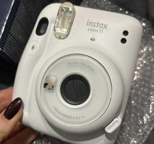 Instax mini11 Фотоаппарат полароид