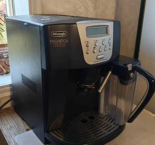 Кофемашина delonghi magnifica s