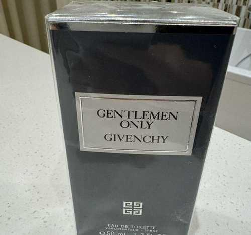 Туалетная вода givenchy