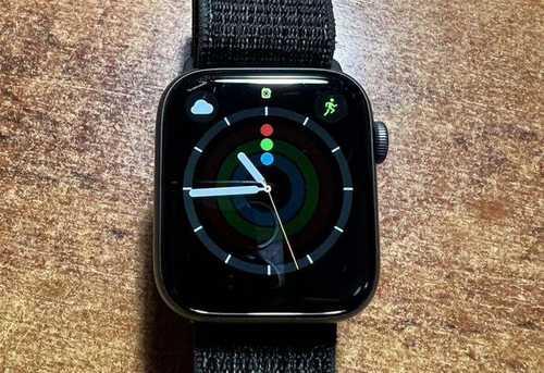 Apple watch series 4 44mm nike