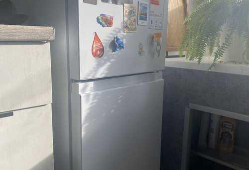 Холодильник маленький новый