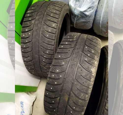 Bridgestone Ice Cruiser 7000 235/45 R17 94T