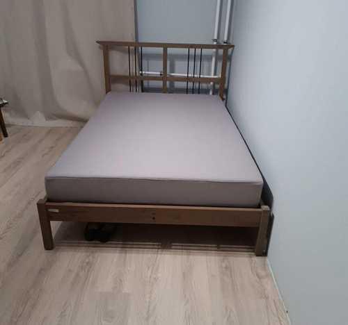 Кровать IKEA рикене, матрас султан