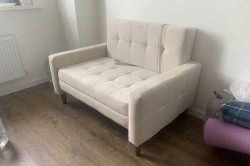 Маленький диван-кровать в стиле лофт