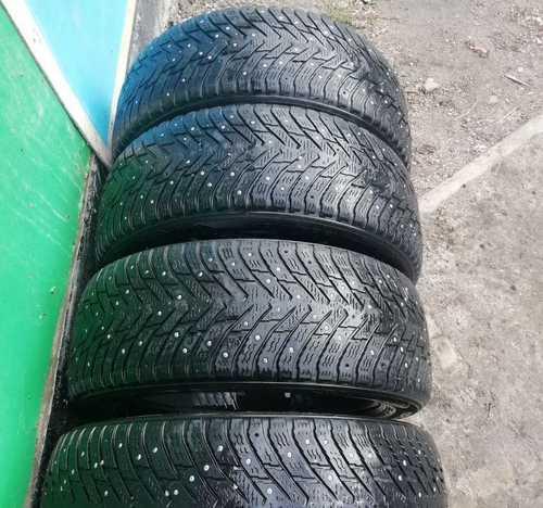 Kumho 722 215/55 R17 98B