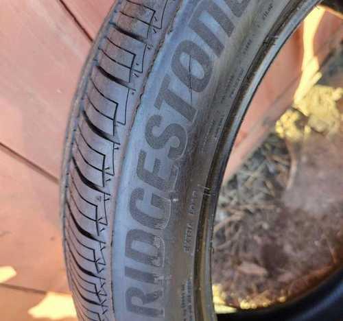 Bridgestone Turanza QuietTrack 255/45 R19 104V