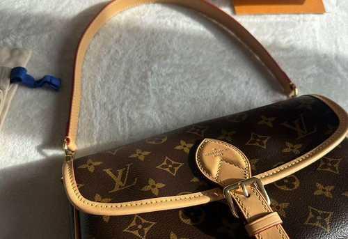 Сумка Louis Vuitton Diane, Monogram (2023)