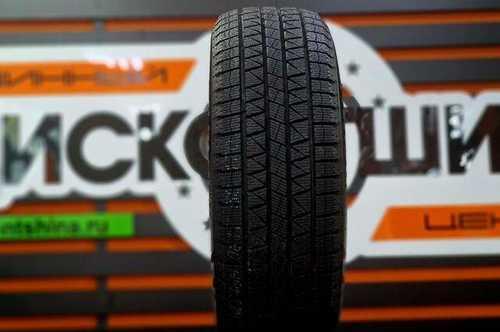 Royal Black Royal Ice 225/50 R17