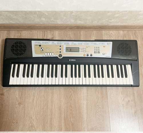 Синтезатор yamaha psr r200