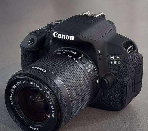 Зеркальный фотоаппарат canon 700 D