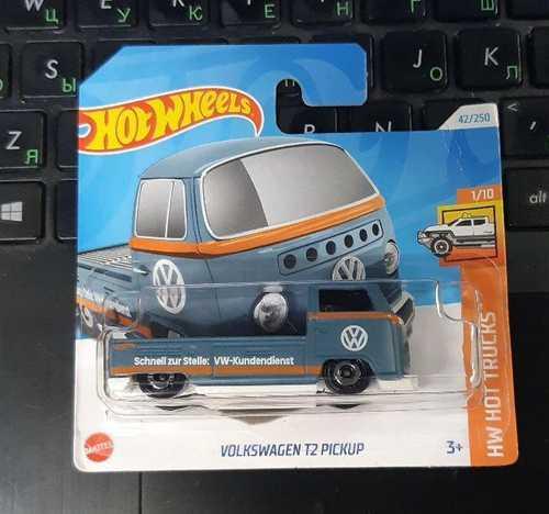 Модель Hot Wheels Volkswagen T2 Pickup. 1/10