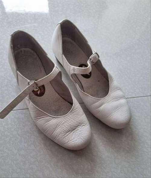Туфли танцевальные