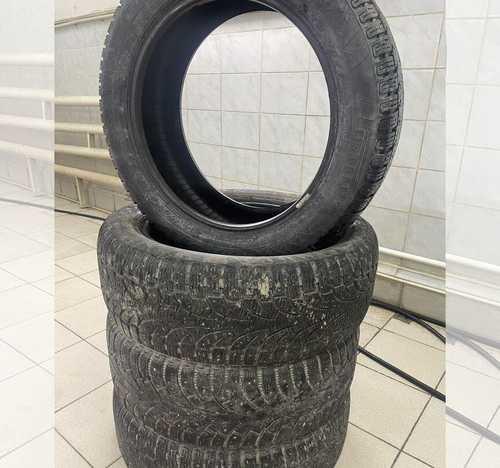 Pirelli Carrier Winter 225/55 R18 92V