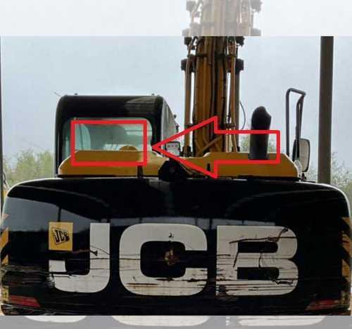 Стекло заднее JCB JC 160/180 от 2010 г