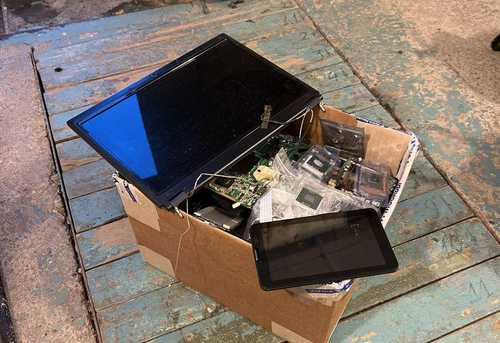 Коробка запасных частей для ноутбуков
