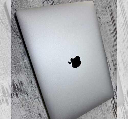 Apple macbook pro 13 A1706