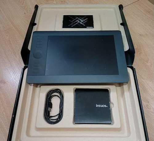 Графический планшет Wacom Intuos 5 M PTH-650