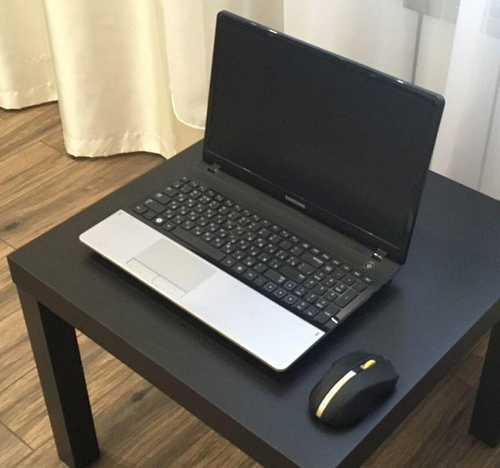 Ноутбук Samsung 15.6" 8RAM/128 SSD/500HDD/Nvidia