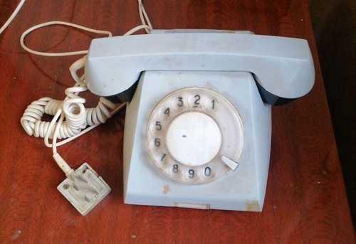 Старый дисковый телефон